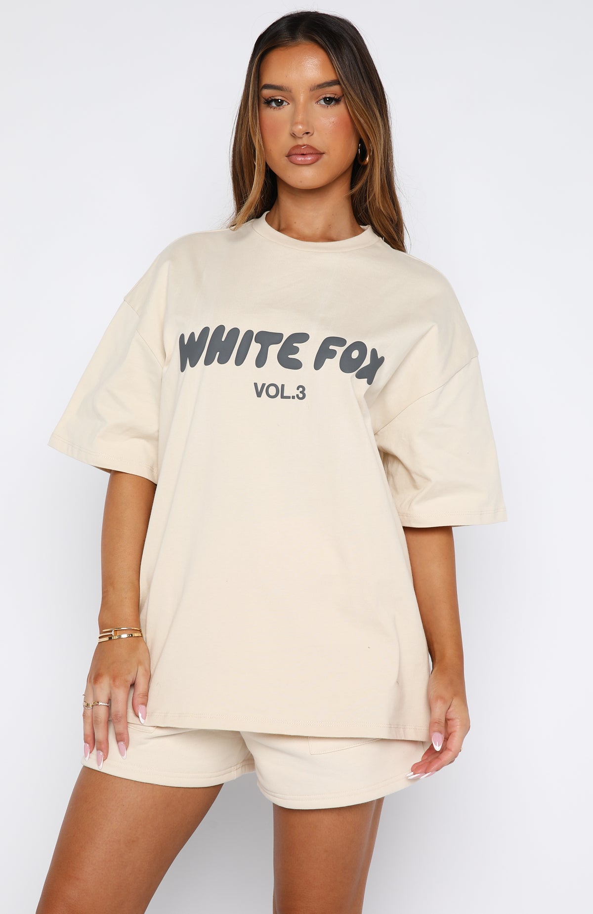 Offstage Oversized Tee Pebble | White Fox Boutique